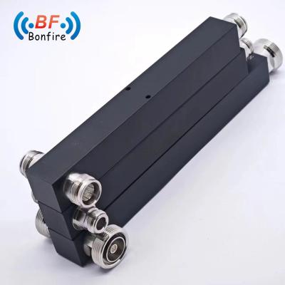 China 2 Way PCB Power Splitter 617-4000MHz RF Power Divider N Female for Indoor/Outdoor IP65 for sale