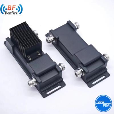 China 12.00cm * 7.00cm * 4.00cm 617-3800MHz 2 out 1 in 3dB Hybrid Combiner Coupler N Female for sale