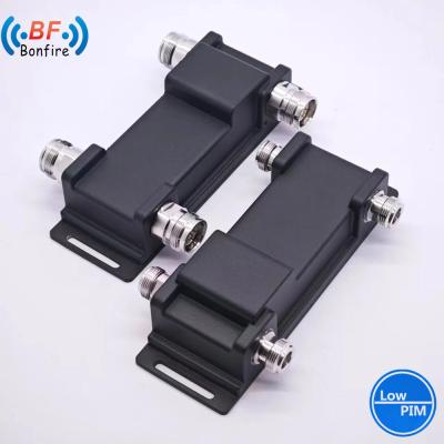 China Customized 4.3-10-F Type 617-3800MHz RF Wideband 4X4 Hybrid Coupler Hybrid Combiner for sale