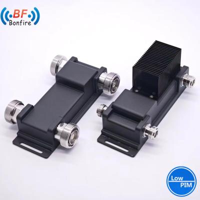 China 3dB High Power Hybrid Coupler Hybrid Combiner 380-2700MHz 4.3/10-female connector Red for sale