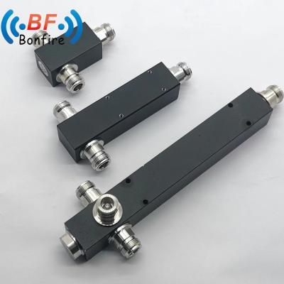 China 350-3800MHz RF 2 Way Power Divider/Splitter 50W with SMA Female Connector 1 Input 2 Output High Isolation for sale