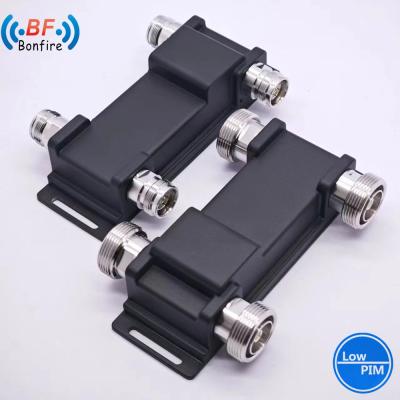 China 2X1 3dB 698-4000MHz Hybrid Coupler Hybrid Combiner DIN Female DQ-XXXXXX Grey/Red/Black for sale