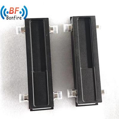 China Indoor/Outdoor IP65 698-4000MHz RF Hybrid Coupler 2X2 for Wireless Waveguide Coupling for sale