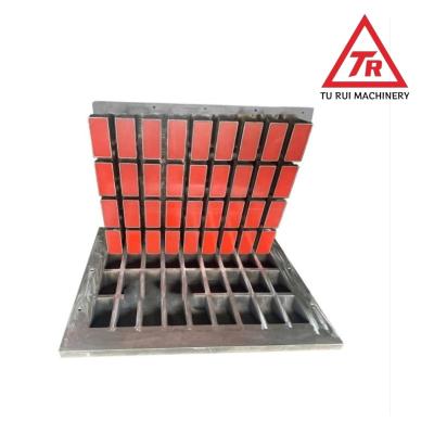 China Steel Interlocking Block Moulds Rust Resistance For Hollow and Solid Bricks for sale