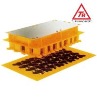 China Flexible Concrete Block Moulds Heat Treatment Interlocking Block Mold For Building Work for sale