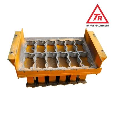 China Customizable Paving Block Moulds 1.5kg Weather Resistance Steel Block Steel Mould for sale