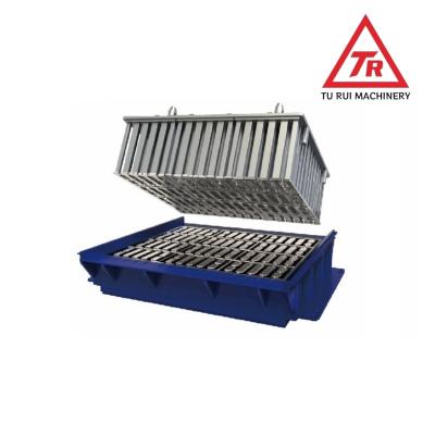 China 16 Cavities Concrete Paving Block Moulds Paver Block Steel Mould For Outdoor Landscaping for sale