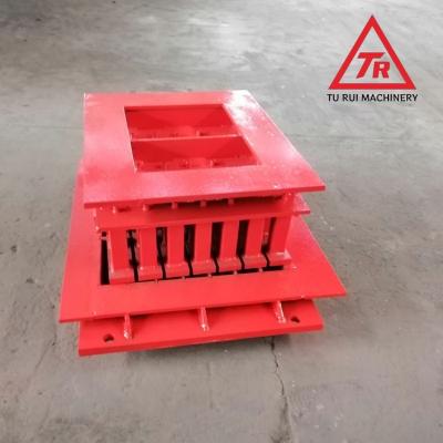 China Smooth Surface Interlock Paving Moulds For Residential And Commercial Construction for sale