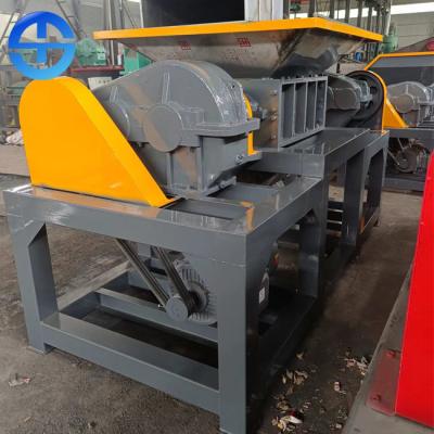 China Alloy Blades Dual Shaft Shredder 1500kg/H Two 22kw Motors for sale