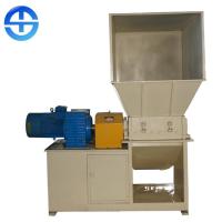 China 22 Kw Dual Shaft Shredder Four Corner Rotary Blades Low Speed CE Approved for sale