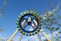 China 23 Seat 6rpm Giant Amusement Park Pendulum Facilities Weatherproof for sale