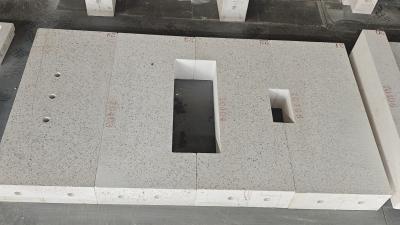 China Fe2O3 Content ≤0.8% Sillimanite Bricks Mullite Heat Resistant Articles For Applications for sale