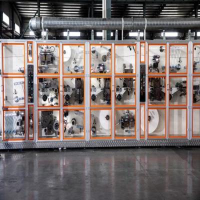 China DNW-145 Fully Automatic Adult Diaper Machine | 300pcs/min Speed | 400KW Power | Custom Sizes 680-950mm for sale