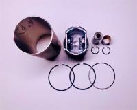 China Kubota V2403 Engine Liner Kit Engine Gasket Set For Engineering Machinery 1J884-2111 for sale