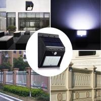 China 300lm PIR Solar Powered Motion Lights 6500k Pir Exterior Wall Lights for sale