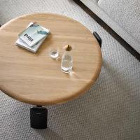 China Oak Veneer Round Coffee Table Natural Wood Top Dia1100mm Living Room Furniture for sale