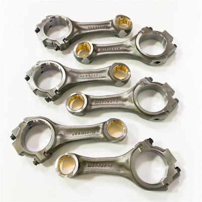 China 6732-31-3100 3901569 Excavator Engine Parts , 6D102 6BT5.9 Engine Connecting Rod for sale
