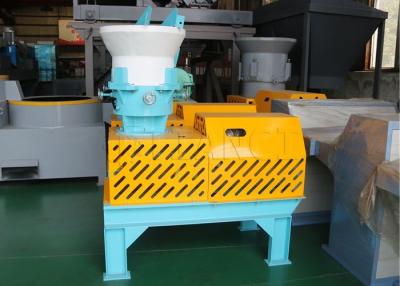 China Bentonite Cat Litter Granule Making Machine Flat Film Extrusion Granulator for sale