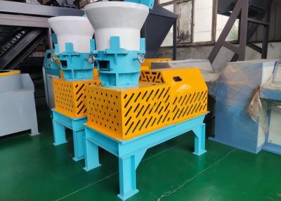 China Chicken Manure Granulation Equipment Advanced Flat Film Extrusion Granulator for sale