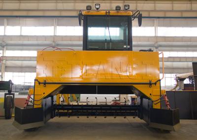 China Organic manure fermentation compost machine crawler type for ground pile aerobic decomposition for sale