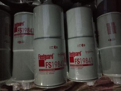 China FS19841 Fleetguard Fuel Filter Oil Water Separator 87×19×71mm Glass Fiber Construction 99.2% Efficiency for sale