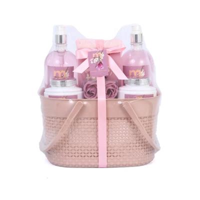 China OEM Plastic Basket Bath Gift Set with 500ml Shower Gel, 500ml Bubble Bath, 200ml Body Lotion and Scrub - Customizable Packaging for sale