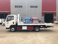 China Sinotruk HOWO 4 Ton Flatbed Tow Truck 4x2 105KW 143HP Platform Wrecker Heavy Duty for sale