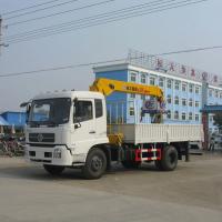 China Dongfeng 4x2 8 Ton Knuckle Arm Crane Truck 180HP Euro 3 Diesel LHD for sale