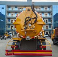 China Dongfeng 10000L Vacuum Sewage Suction Tanker Truck 180HP Diesel for Sludge for sale