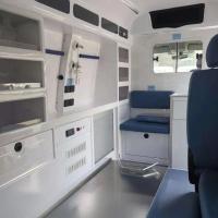 China VIP Small 5-7 Seats Diesel Ambulance Car Euro 5 2835mm Wheelbase Ward-Type for sale