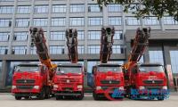 China HOWO Heavy Duty 100 Ton Truck Mounted Crane 10x4 Chassis 380HP Lorry Crane for sale