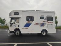 China Compact Campervan Truck 4 Passenger 2.5T Diesel RV with 400W Solar Panel for sale
