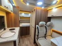 China Compact Campervan Truck 4 Passenger 2.5T Diesel RV with 400W Solar Panel for sale