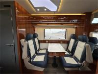 China Sinotruk HOWO 4x2 Double Expansion Motorhome RV Diesel 10-32 Person for sale