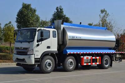 China HOWO 16 Ton Asphalt Distribution Truck 16000L Insulated Tank Precise Spraying Control for sale
