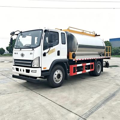 China HOWO 16Ton Asphalt Distribution Truck 16000L Bitumen Sprayer Road Construction Vehicle for sale