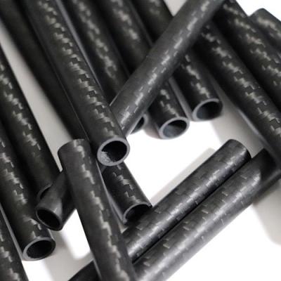 China 2 x 2 Twill Weave Woven Finish Carbon Fibre Tube High Grade Roll Wrapped for sale