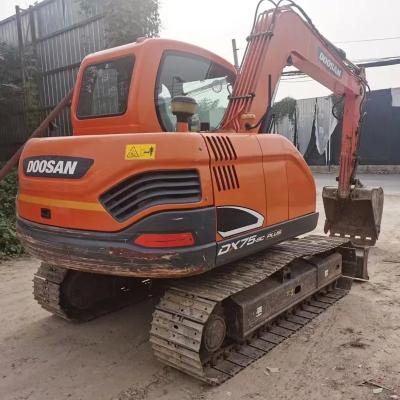 China Cheap Second-Hand Doosan 75 Mini Excavator, Original Factory Excavator, Suitable for Garden Construction, Road Construction for sale