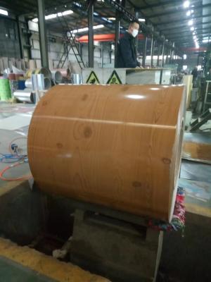 China Wood Grain Steel Coils Pre-Painted Galvanised Steel Coil Z100 Wall Cladding Interior Decoration PE 15 Years Warranty for sale
