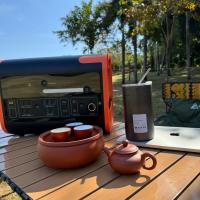 China Pure Sine Wave LiFePO4 220V Household Outdoor Mobile Power Station 2200W Energy Storage for sale