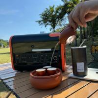 China 15W Wireless Charging Emergency Solar Power Station for Outdoor Camping and Travel for sale