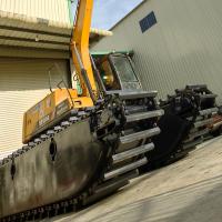 China Custom Amphibious Excavator Undercarriage 5-30 Ton Swamp Dredging Pontoon for sale