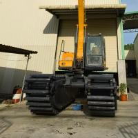 China Custom Amphibious Excavator Undercarriage 5-30 Ton Swamp Dredging Pontoon for sale