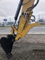 China Customized Excavator Thumb Bucket for Various Models High Quality Construction Parts for sale