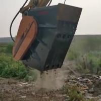 China Hydraulic Crusher Bucket For Excavator 25ton High Vibration Frequency Crushing Rocks for sale