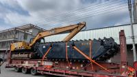 China Defeng Amphibious Excavator Customizable Floatation Capacity With Drive Motor For Operation In Wetland And Water Projects for sale