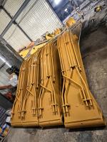 China Defeng Customized Excavator Long Boom for  320 320C 320D 321C 322 322CL Long Reach Arm Q355B with hammer pipes for sale