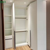 China Modern Aluminum Bedroom Wardrobe Cabinet Moisture Proof Formaldehyde Free for sale