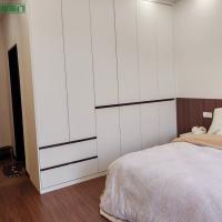 China Aluminum Honeycomb Wardrobe Cabinet With Elegant Appearance And Durable for sale