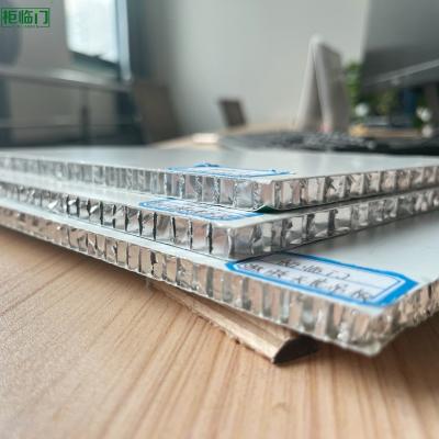 China Residential Aluminum Ceiling Panel Waterproof Full Recyclability Fitting Numerous Scenarios for sale